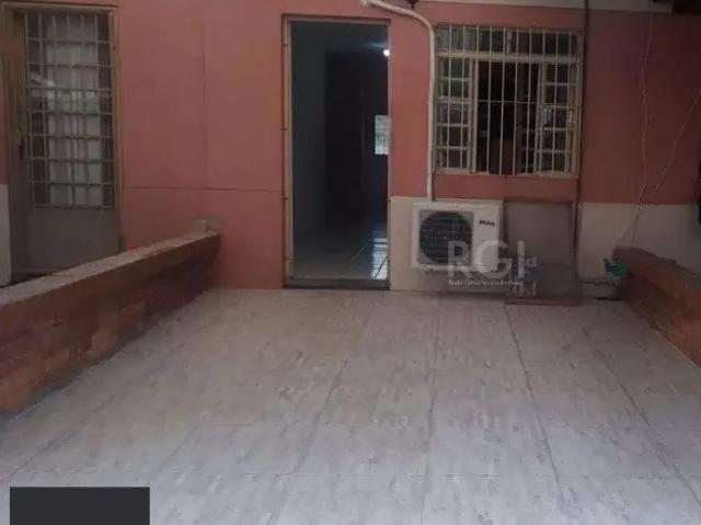 Casa / Sobrado para Venda em Porto Alegre/RS Restinga 2 Quartos