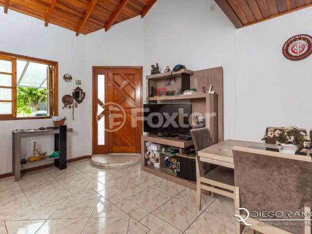Casa / Sobrado para Venda em Porto Alegre/RS Restinga 2 Quartos