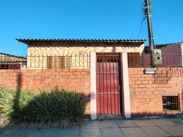 Casa / Sobrado para Venda em Porto Alegre/RS Restinga 2 Quartos