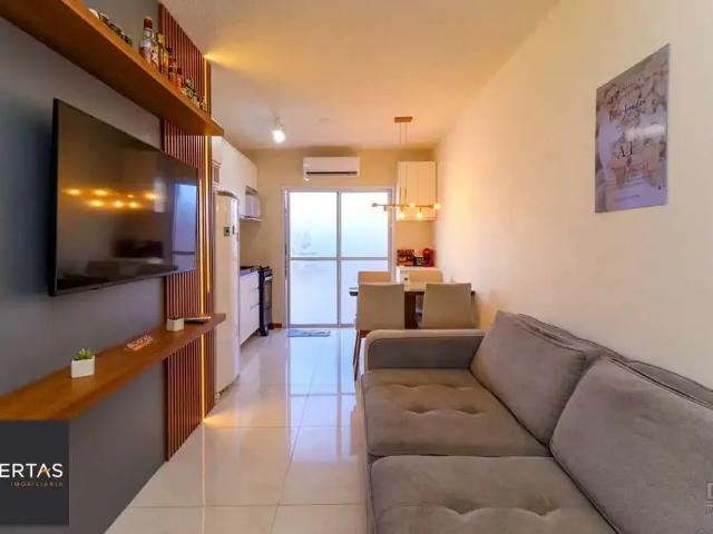 Casa / Sobrado para Venda em Porto Alegre/RS Restinga 2 Quartos