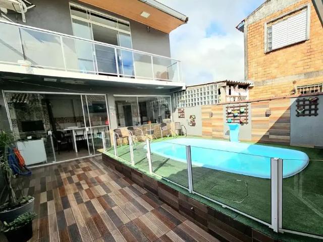 Casa / Sobrado para Venda em Porto Alegre/RS Restinga 3 Quartos