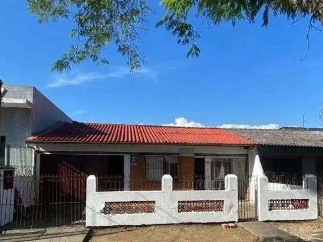Casa / Sobrado para Venda em Porto Alegre/RS Restinga 3 Quartos