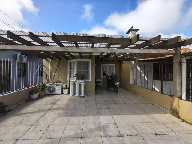 Casa / Sobrado para Venda em Porto Alegre/RS Restinga 3 Quartos