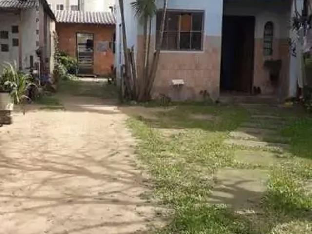 Casa / Sobrado para Venda em Porto Alegre/RS Restinga 3 Quartos