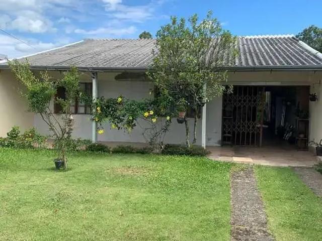 Casa / Sobrado para Venda em Porto Alegre/RS Restinga 3 Quartos