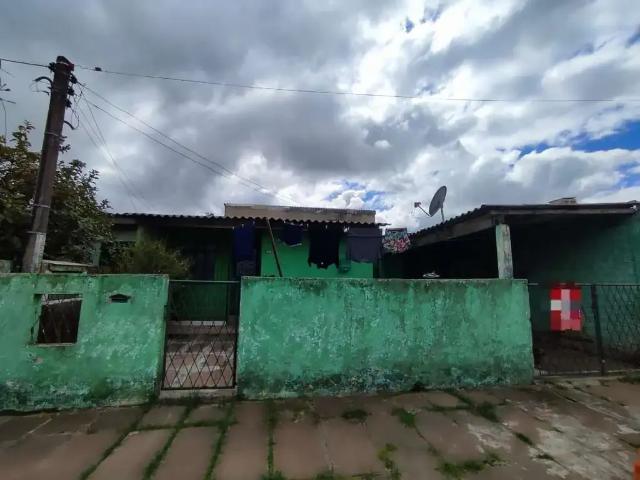 Casa / Sobrado para Venda em Porto Alegre/RS Restinga 3 Quartos