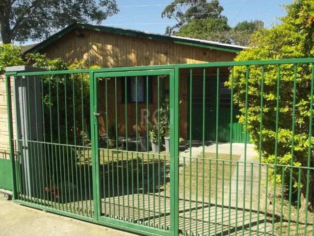 Casa / Sobrado para Venda em Porto Alegre/RS Restinga 3 Quartos