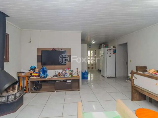 Casa / Sobrado para Venda em Porto Alegre/RS Restinga 3 Quartos
