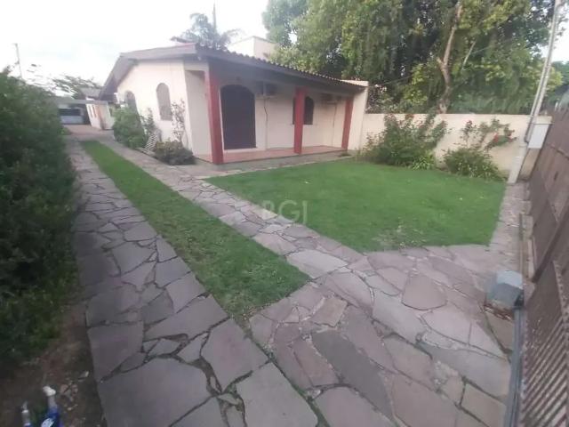 Casa / Sobrado para Venda em Porto Alegre/RS Restinga 3 Quartos