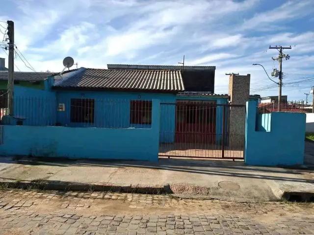 Casa / Sobrado para Venda em Porto Alegre/RS Restinga 3 Quartos