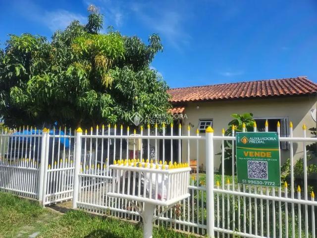 Casa / Sobrado para Venda em Porto Alegre/RS Restinga 3 Quartos