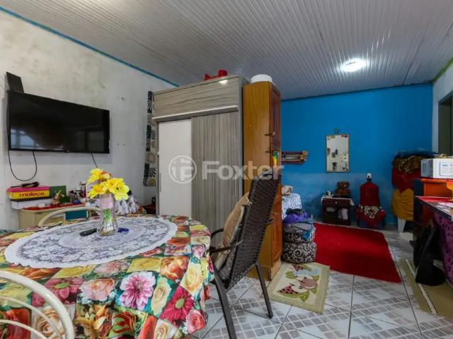 Casa / Sobrado para Venda em Porto Alegre/RS Restinga 3 Quartos