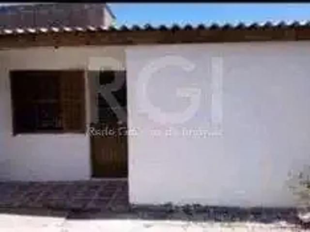 Casa / Sobrado para Venda em Porto Alegre/RS Restinga 3 Quartos