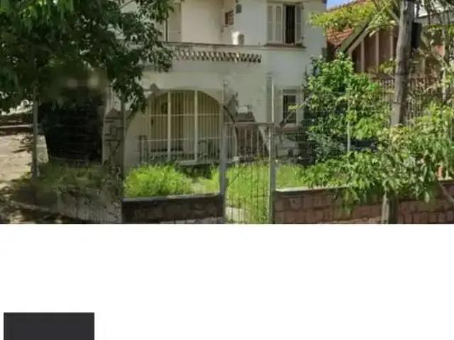Casa / Sobrado para Venda em Porto Alegre/RS Rio Branco 3 Quartos