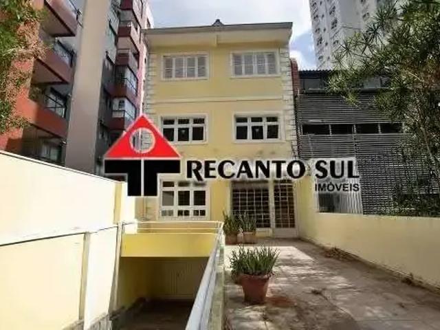 Casa / Sobrado para Venda em Porto Alegre/RS Rio Branco 3 Quartos