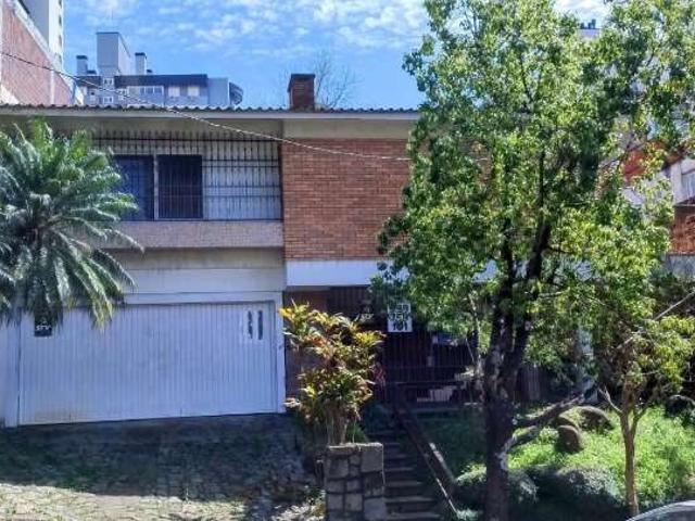 Casa / Sobrado para Venda em Porto Alegre/RS Rio Branco 3 Quartos