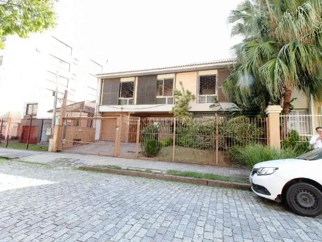 Casa / Sobrado para Venda em Porto Alegre/RS Rio Branco 4 Quartos