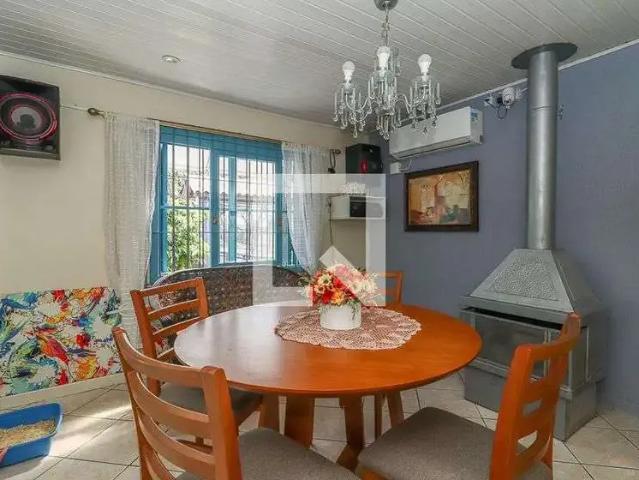 Casa / Sobrado para Venda em Porto Alegre/RS Rubem Berta 4 Quartos