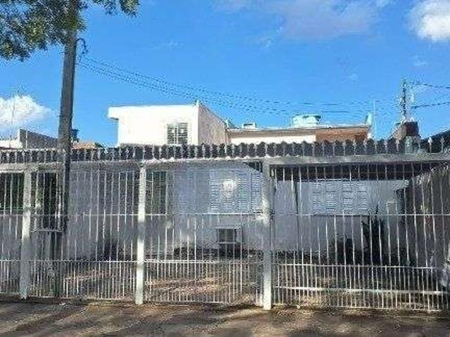 Casa / Sobrado para Venda em Porto Alegre/RS Rubem Berta 4 Quartos
