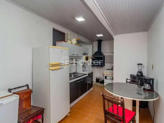 Casa / Sobrado para Venda em Porto Alegre/RS Rubem Berta 4 Quartos