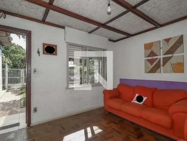Casa / Sobrado para Venda em Porto Alegre/RS Rubem Berta 5 Quartos