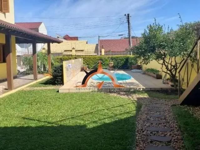 Casa / Sobrado para Venda em Porto Alegre/RS Rubem Berta 5 Quartos
