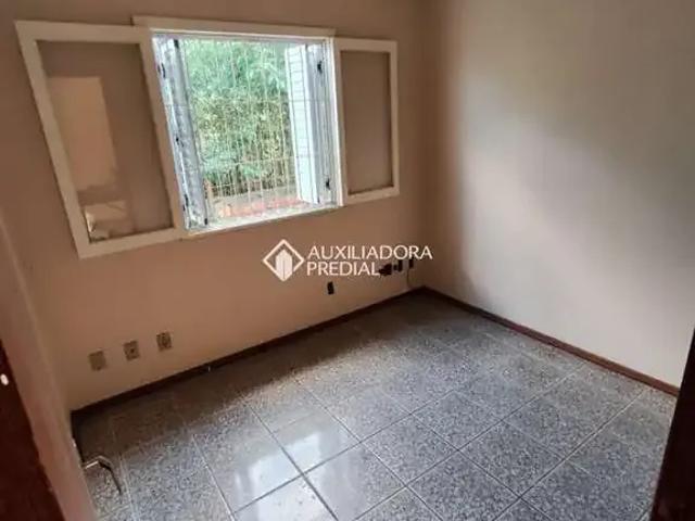 Casa / Sobrado para Venda em Porto Alegre/RS Rubem Berta 5 Quartos