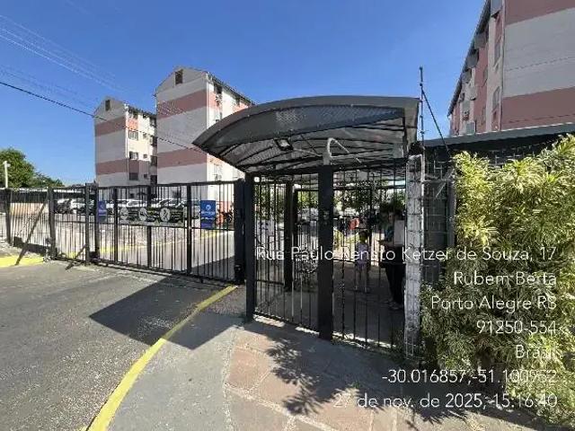 Casa / Sobrado para Venda em Porto Alegre/RS Rubem Berta 2 Quartos
