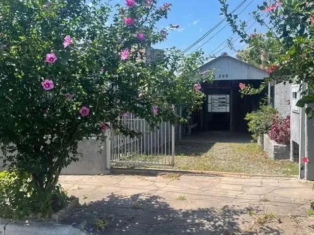 Casa / Sobrado para Venda em Porto Alegre/RS Rubem Berta 3 Quartos