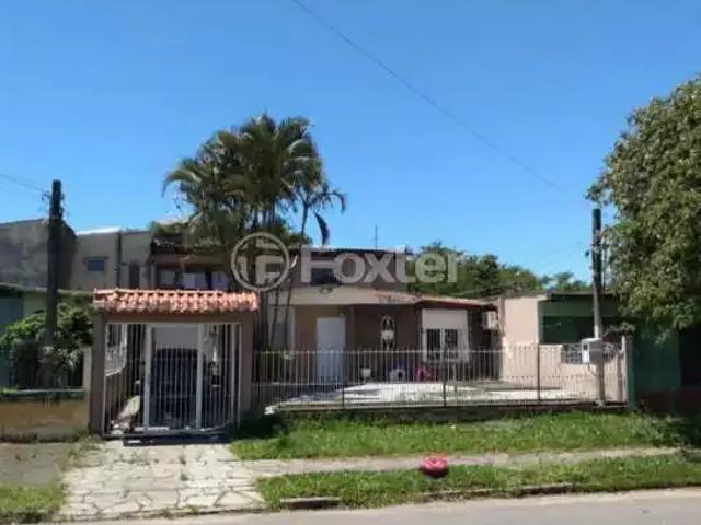 Casa / Sobrado para Venda em Porto Alegre/RS Rubem Berta 3 Quartos