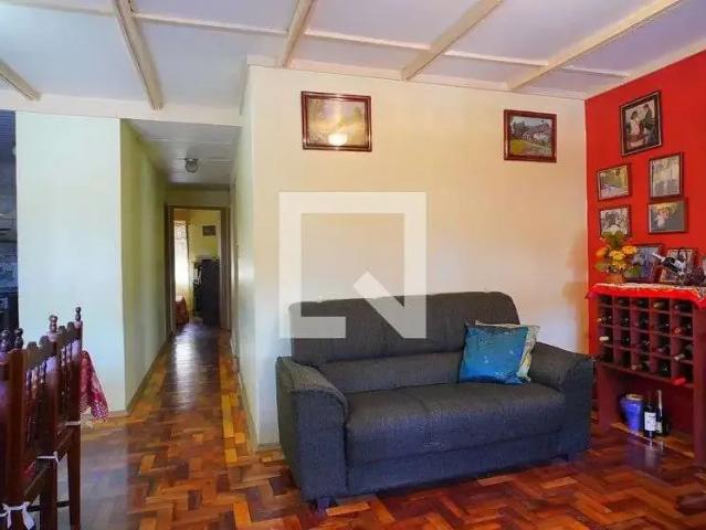 Casa / Sobrado para Venda em Porto Alegre/RS Rubem Berta 3 Quartos