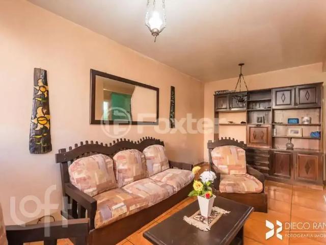 Casa / Sobrado para Venda em Porto Alegre/RS Rubem Berta 3 Quartos