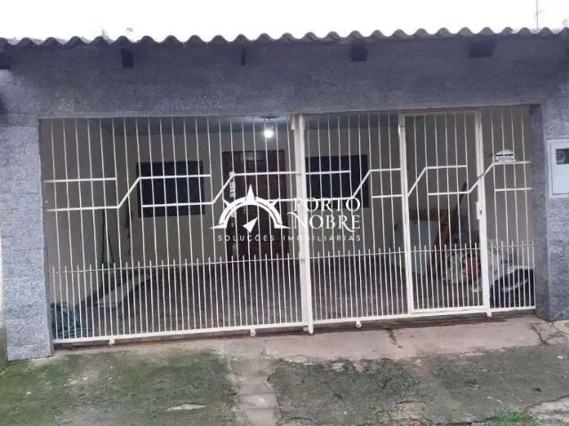 Casa / Sobrado para Venda em Porto Alegre/RS Rubem Berta 3 Quartos