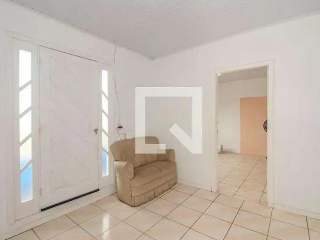 Casa / Sobrado para Venda em Porto Alegre/RS Rubem Berta 3 Quartos
