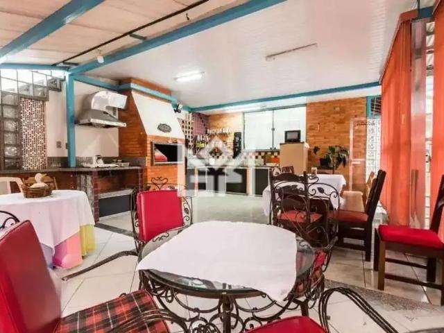 Casa / Sobrado para Venda em Porto Alegre/RS Rubem Berta 3 Quartos