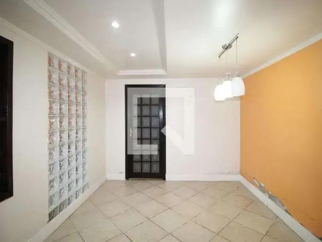 Casa / Sobrado para Venda em Porto Alegre/RS Rubem Berta 3 Quartos