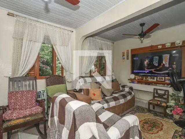 Casa / Sobrado para Venda em Porto Alegre/RS Rubem Berta 3 Quartos