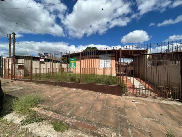 Casa / Sobrado para Venda em Porto Alegre/RS Rubem Berta 3 Quartos