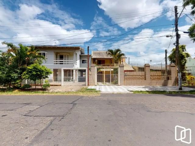 Casa / Sobrado para Venda em Porto Alegre/RS Rubem Berta 3 Quartos