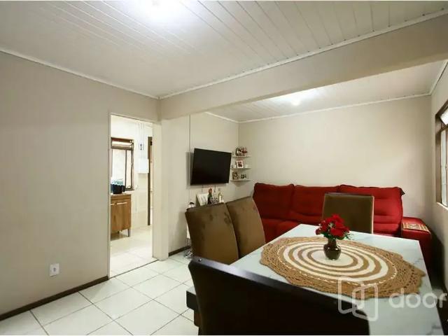 Casa / Sobrado para Venda em Porto Alegre/RS Rubem Berta 3 Quartos