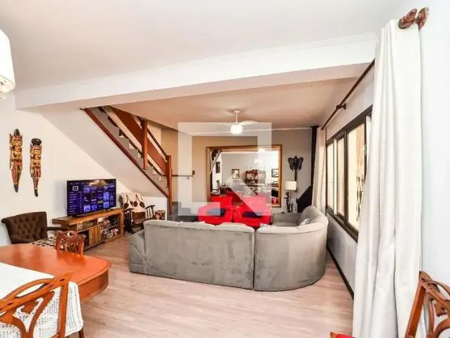Casa / Sobrado para Venda em Porto Alegre/RS Rubem Berta 3 Quartos