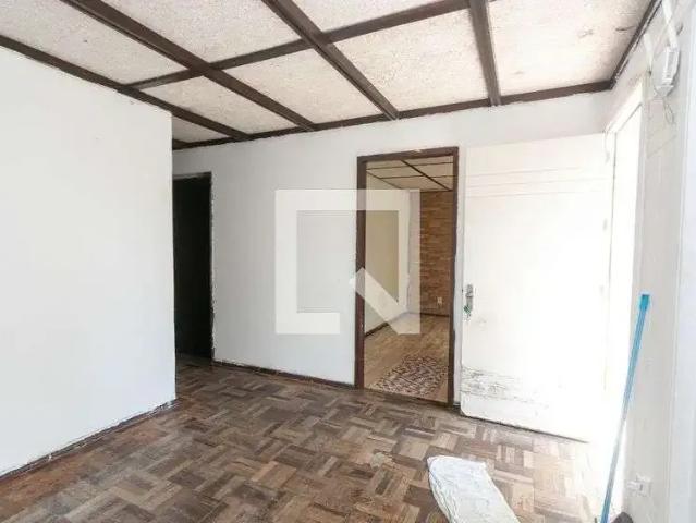 Casa / Sobrado para Venda em Porto Alegre/RS Rubem Berta 3 Quartos