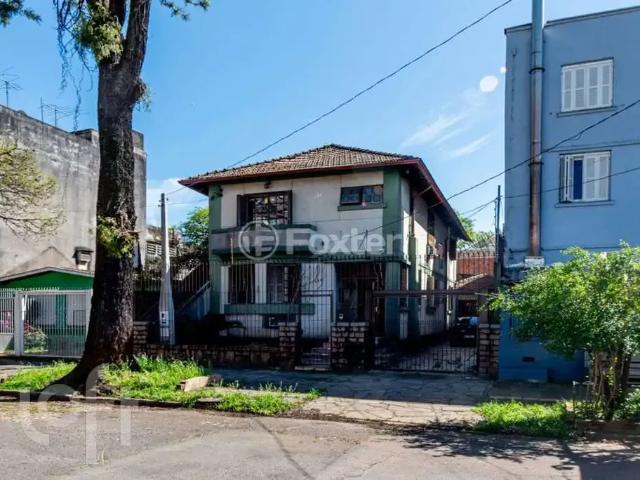 Casa / Sobrado para Venda em Porto Alegre/RS São Geraldo 4 Quartos