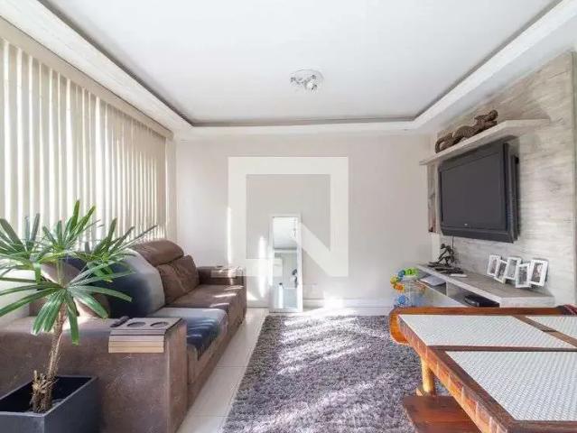 Casa / Sobrado para Venda em Porto Alegre/RS São Geraldo 4 Quartos