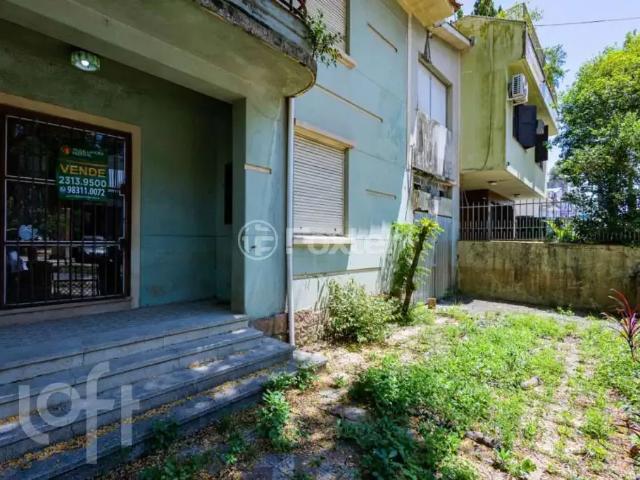Casa / Sobrado para Venda em Porto Alegre/RS São Geraldo 4 Quartos