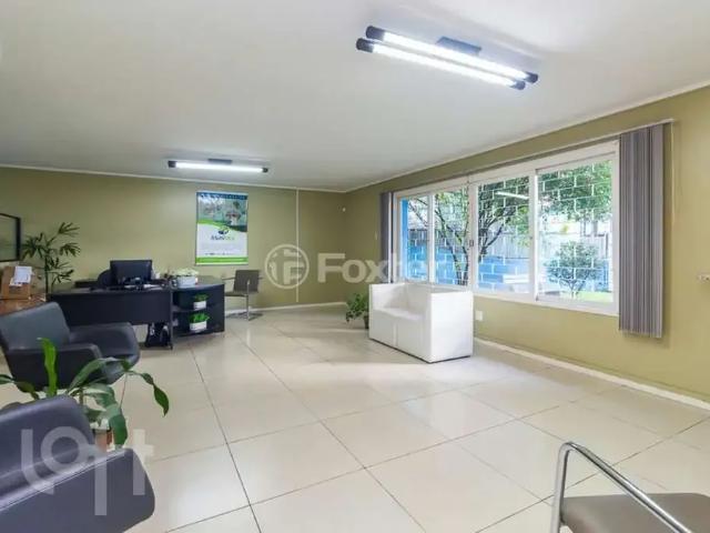 Casa / Sobrado para Venda em Porto Alegre/RS São Geraldo 9 Quartos