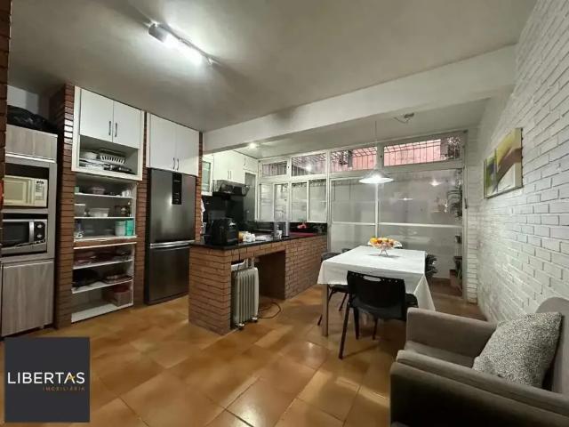 Casa / Sobrado para Venda em Porto Alegre/RS São Geraldo 2 Quartos