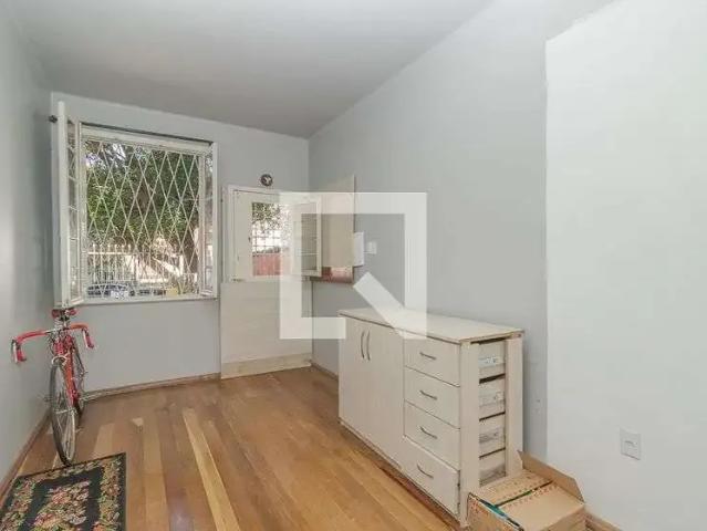Casa / Sobrado para Venda em Porto Alegre/RS São Geraldo 2 Quartos
