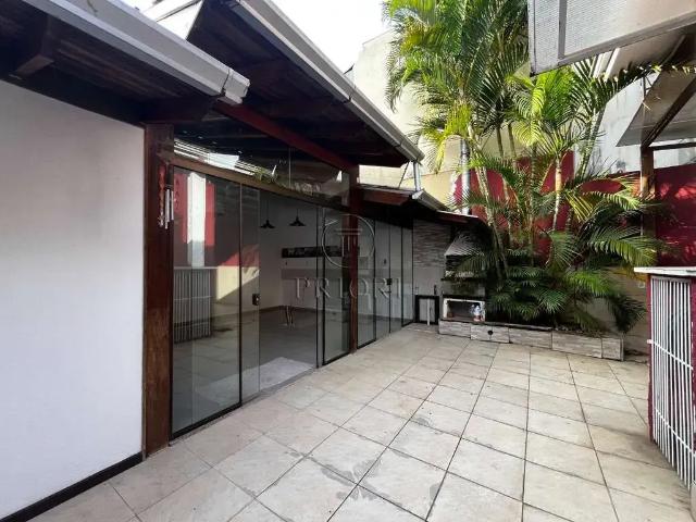 Casa / Sobrado para Venda em Porto Alegre/RS São Geraldo 2 Quartos