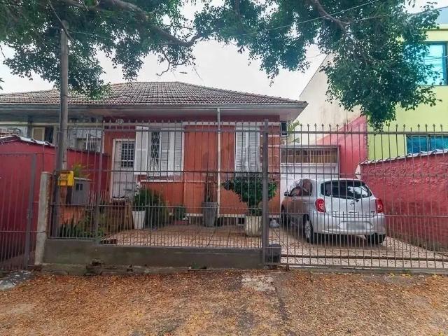 Casa / Sobrado para Venda em Porto Alegre/RS São Geraldo 3 Quartos